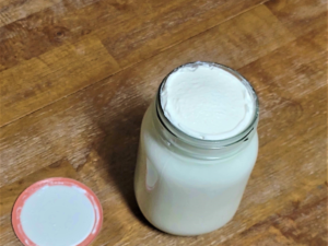Easy Homemade Butter Recipe Using Only 1 Ingredient and A Jar ...