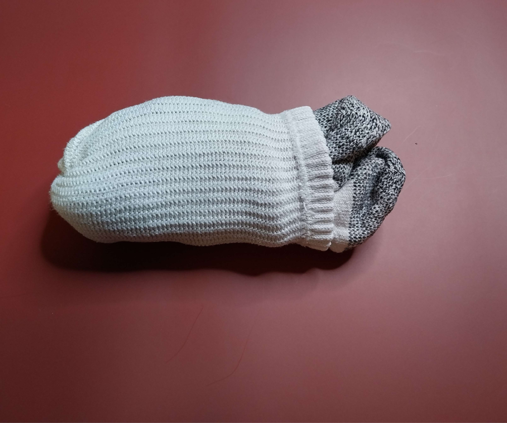 How To Fold Clothes- Basic and Easy Steps To Fold Your Clothes ...